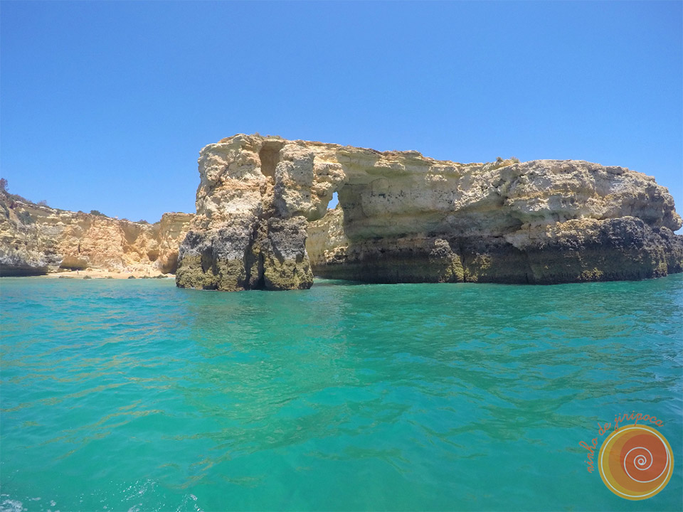 passeio-barco-Benagil-algarve-12 - Ninho de Jiripoca - Viagens com ...